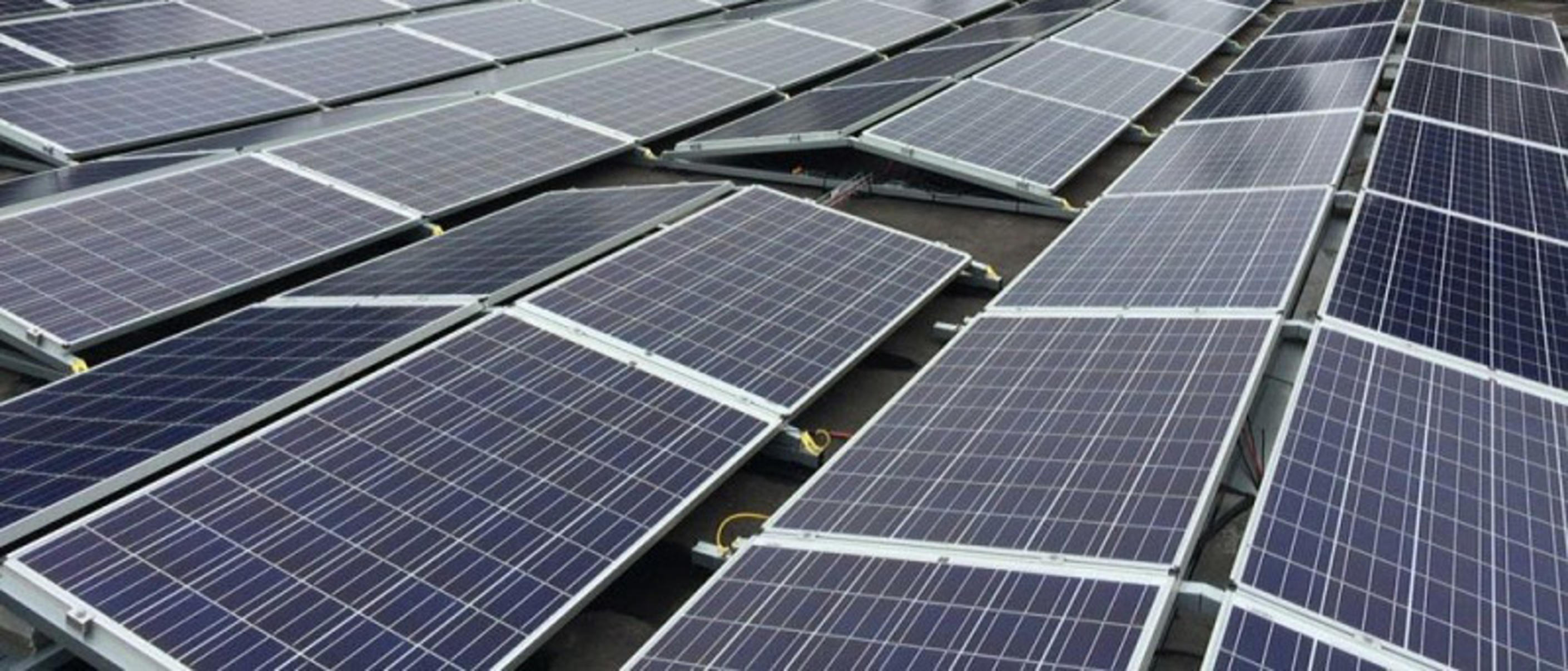 Zonnepanelen Op Plat Dak Kosten Prijzen Opties Slimster