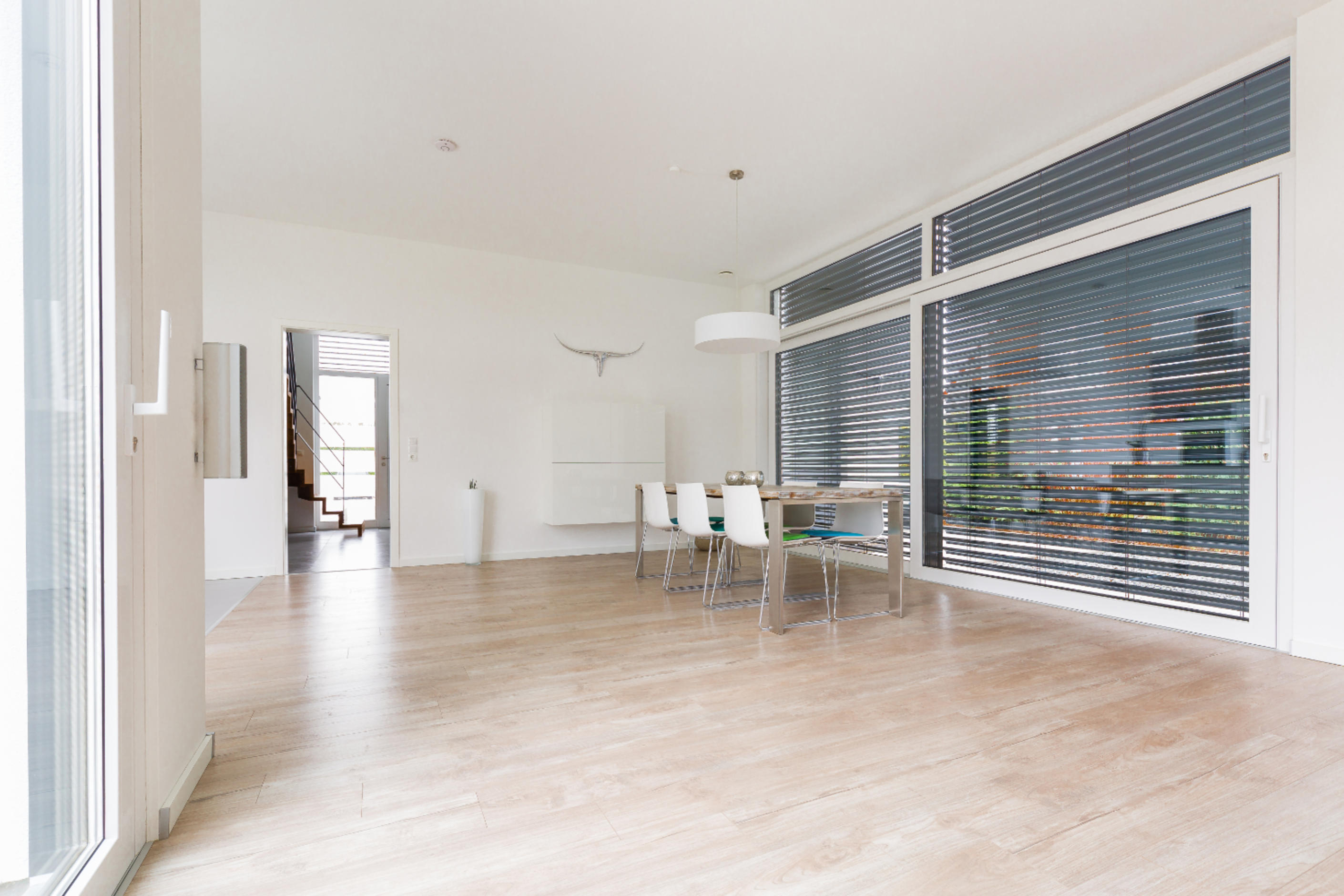 Hoe tocht in huis opsporen en tocht in huis voorkomen - Slimster