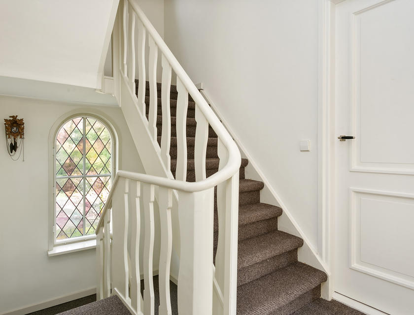 Grijze trap? Antraciet trapbekleding inspiratie - Slimster