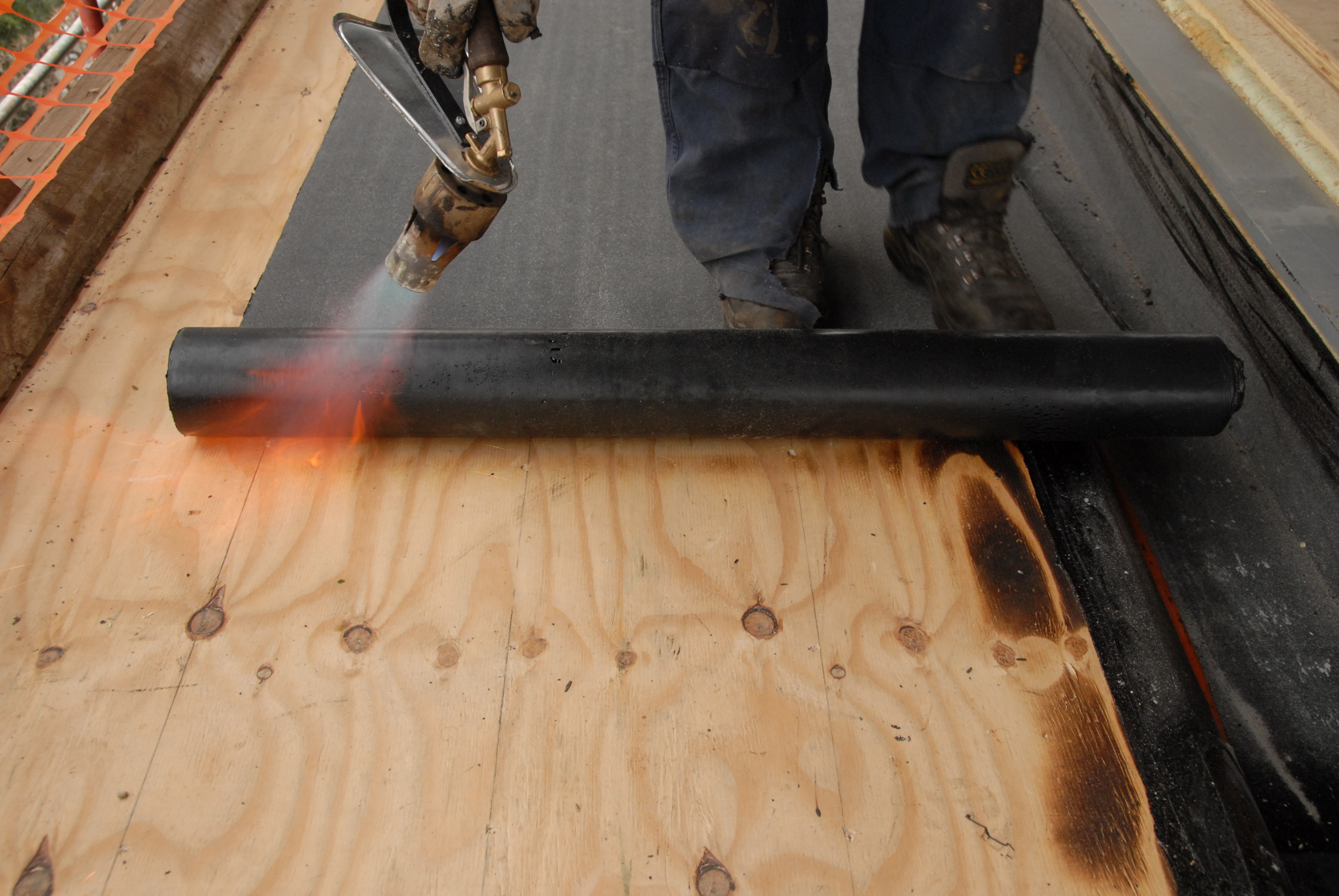 Bitumen of dakleer dakbedekking → Prijzen & info - Slimster