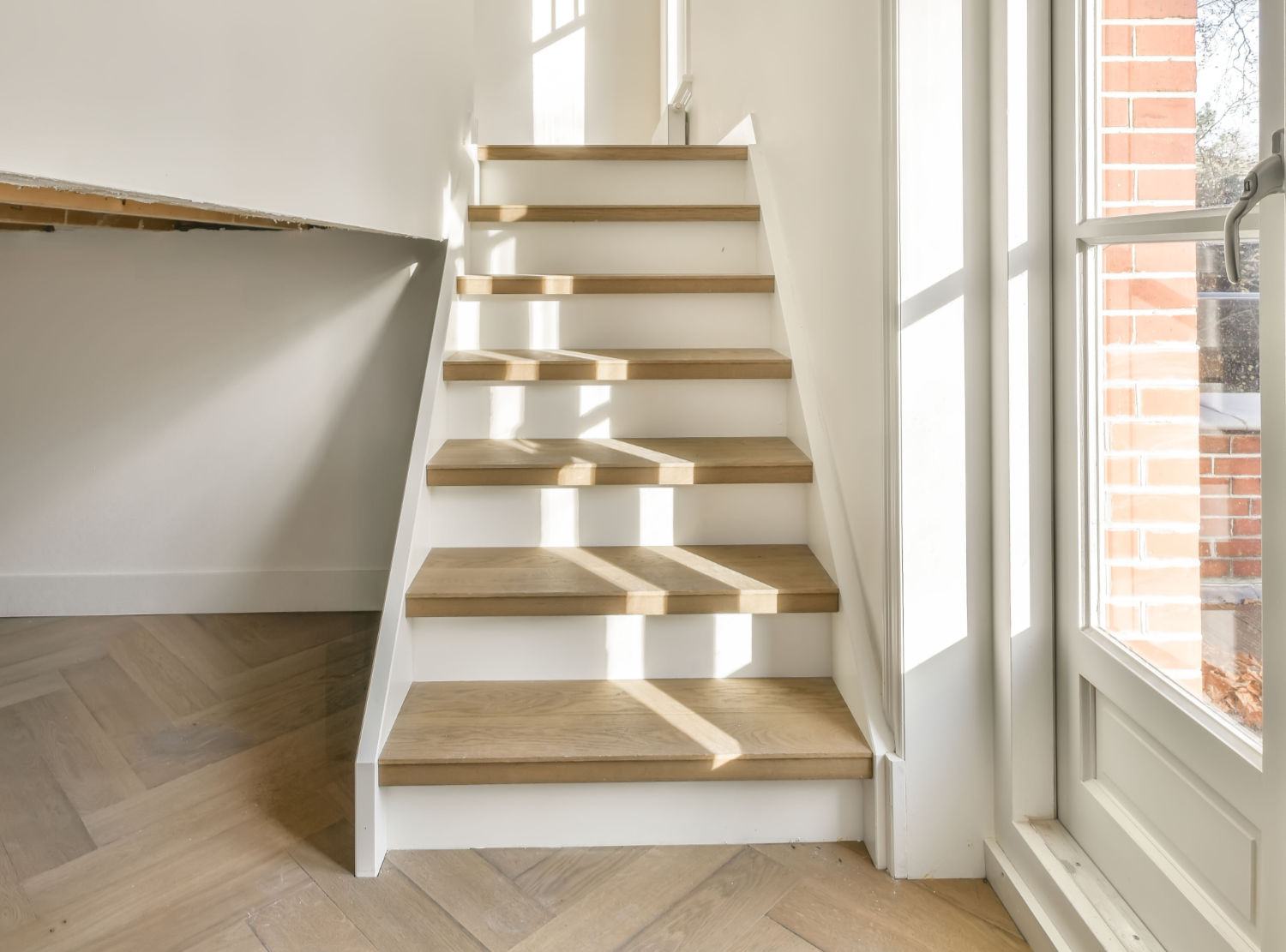 Moderne trap? → Alles over moderne traprenovatie - Slimster